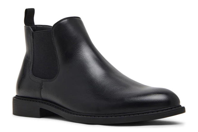 10 comfy, stylish Chelsea boots to complete your winter travel capsule ...