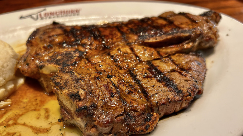 This Is What Makes LongHorn Signature Steaks So Good