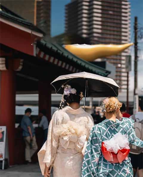 Japoneses têm hábito com guarda-chuva que chama a atenção