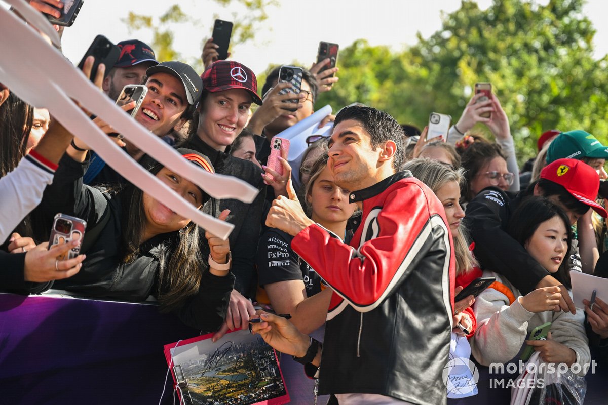 Haters and obsessed fans – how Esteban Ocon deals with them