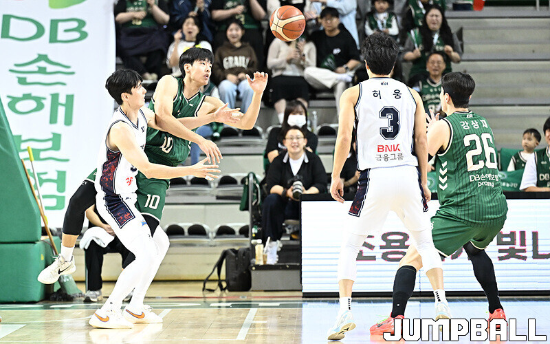 [JB화보] 부산 KCC, 원주 DB에 86-84로 짜릿한 승리