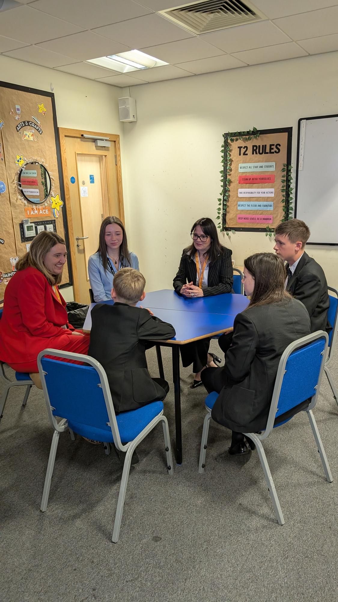Linsey Farnsworth MP joins School Standards Minister on visit to Heanor ...