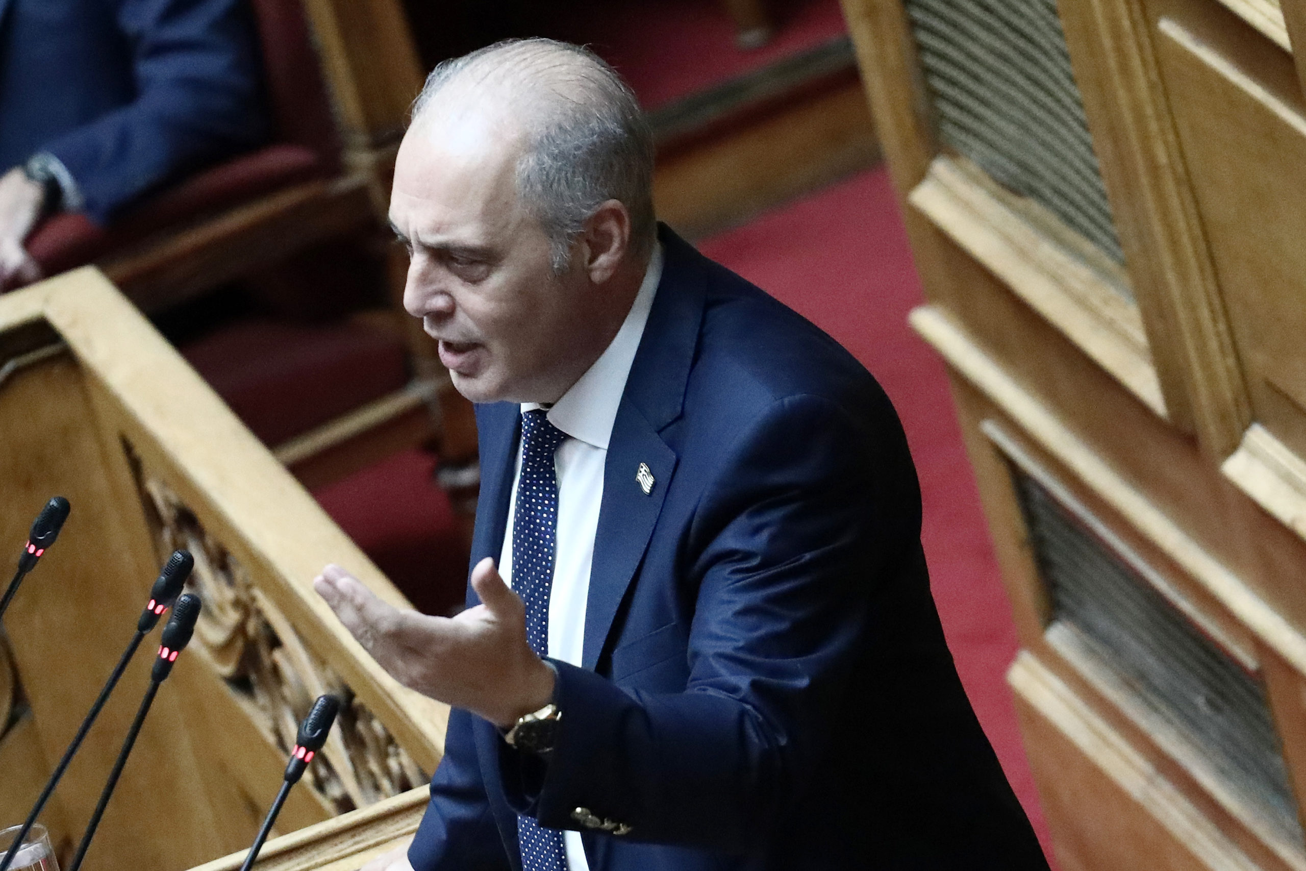 Κυριάκος Βελόπουλος: Ο Μητσοτάκης δεν έχει καμία επαφή με το οικονομικό ...