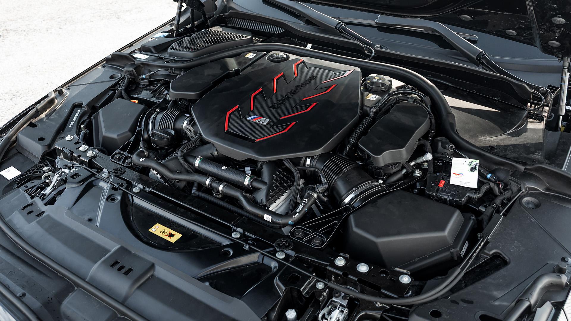 Dit merk wil EV’s verkopen, maar verkoopt per ongeluk meer V8-motoren ...