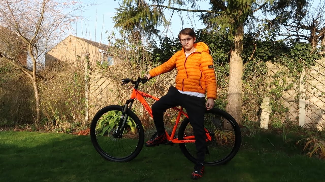 Little Harry builds a bike based on followers’ choices