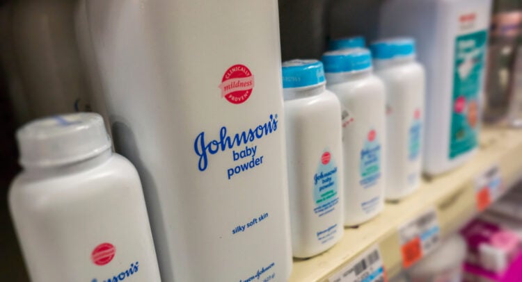 Johnson & Johnson Stock (JNJ) Flattens as it Faces U.K. Talcum Powder ...