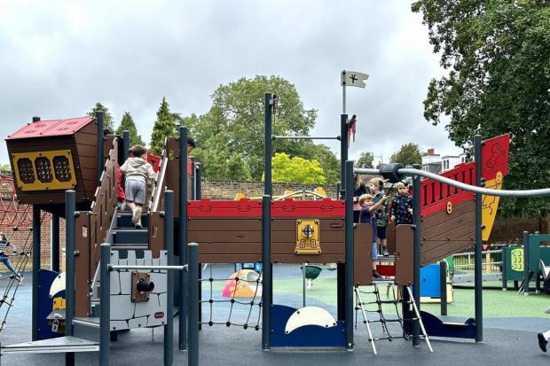 Bucks town play park reopens after 'active wasp nest' discovery closed area