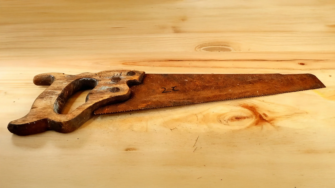 Antique rusty saw restoration: Epoxy handle repair