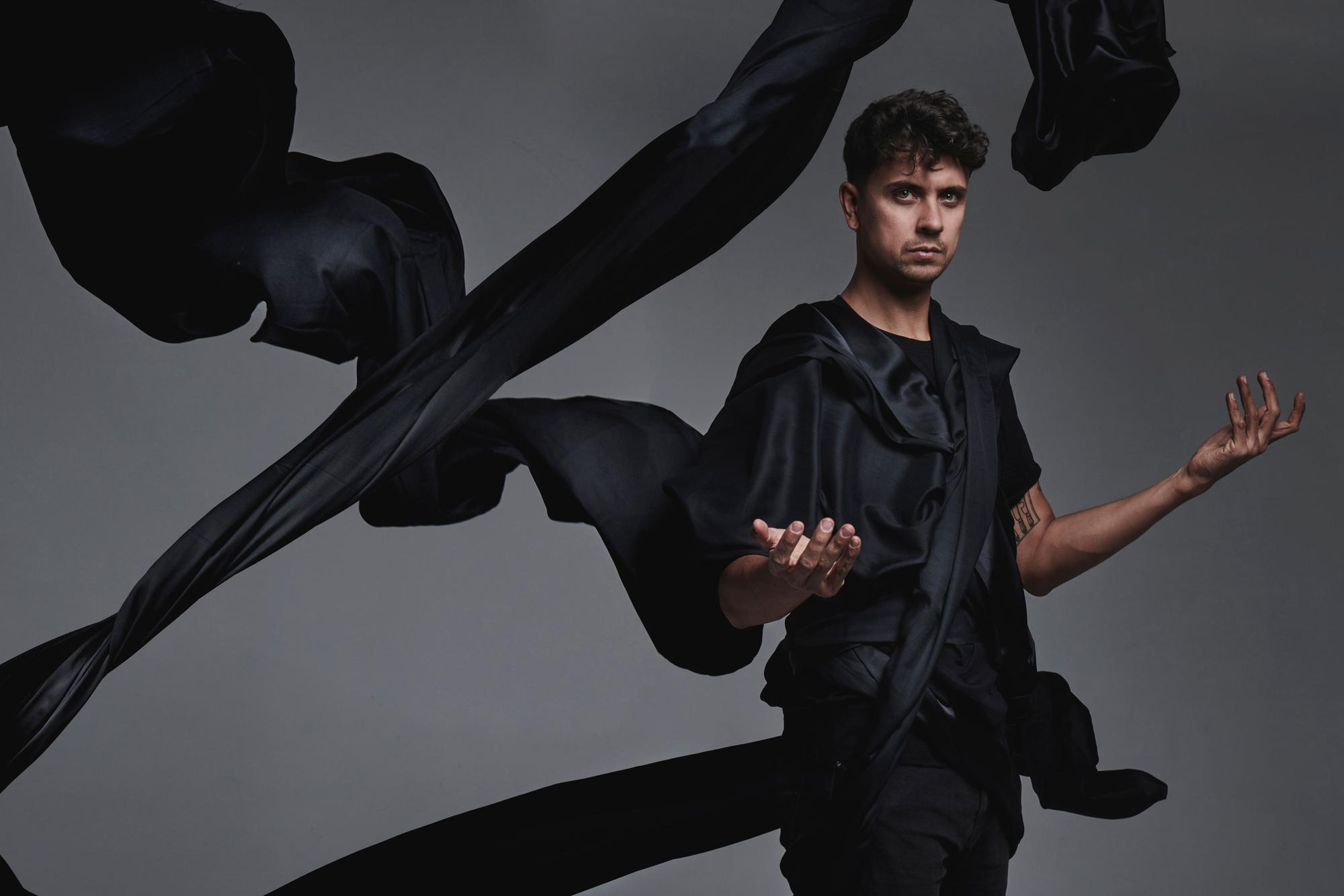 Internationally celebrated magician Ben Hart brings tour home to Hampshire