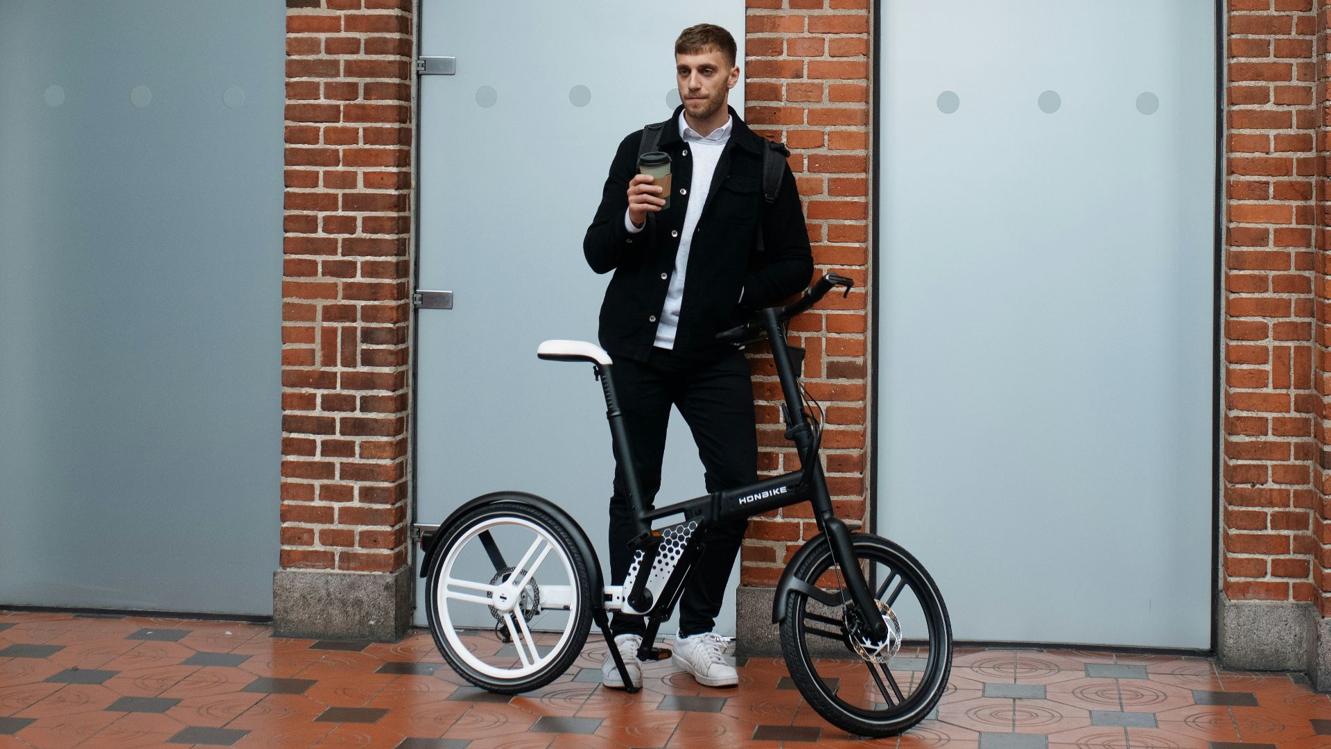 10 Terrible Commuter Bikes & 10 Perfect For City Cycling