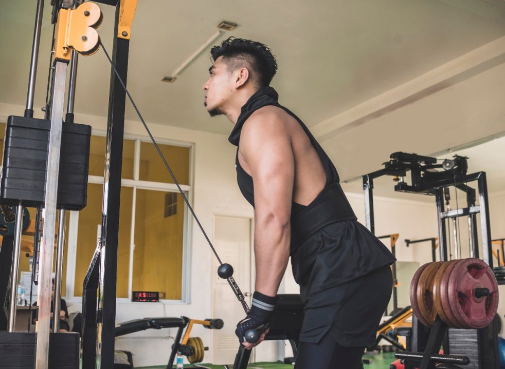 I'm a trainer and these are the 5 exercises men over 55 need to do each ...