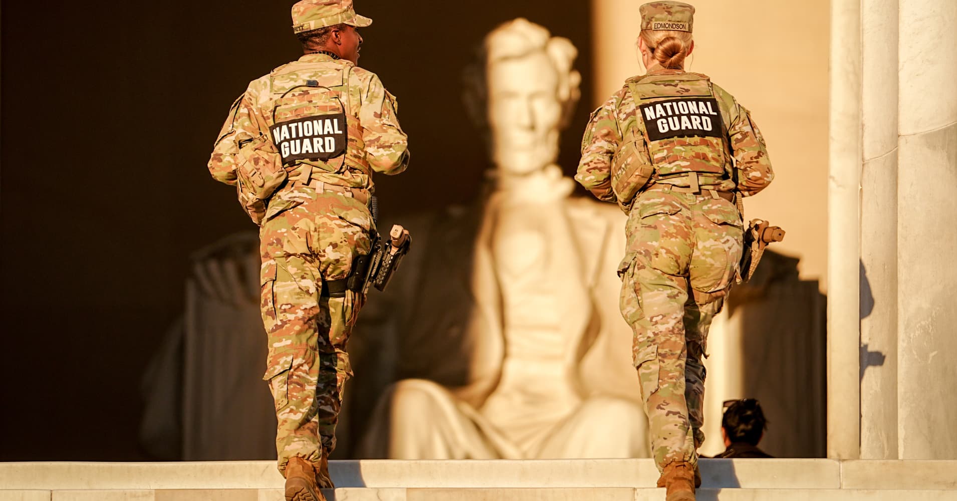 Bill to fund military during government shutdown fails in Senate ...