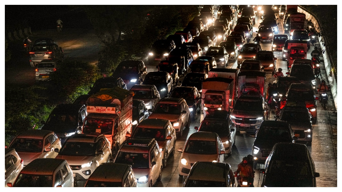 Delhi Roads Jammed For Hours Amid Diwali Rush: 'Never Seen Traffic Like ...