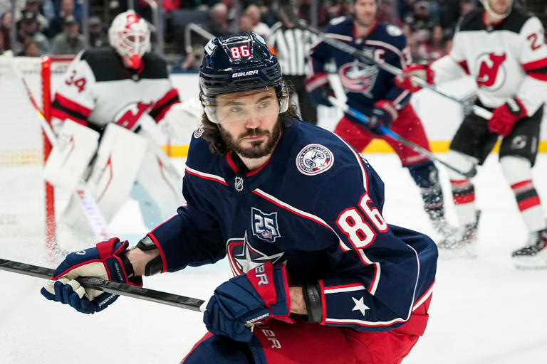 Merzlikins starts, Chinakhov to make season debut for Columbus Blue Jackets