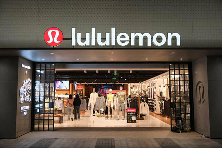 Lululemon loses another bull as Bernstein pulls Outperform rating