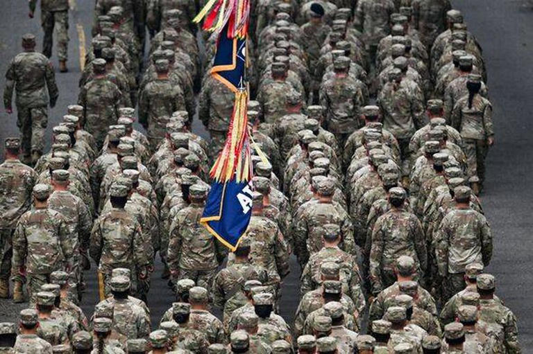 Top Army general using AI and ChatGPT to make military decisions ...