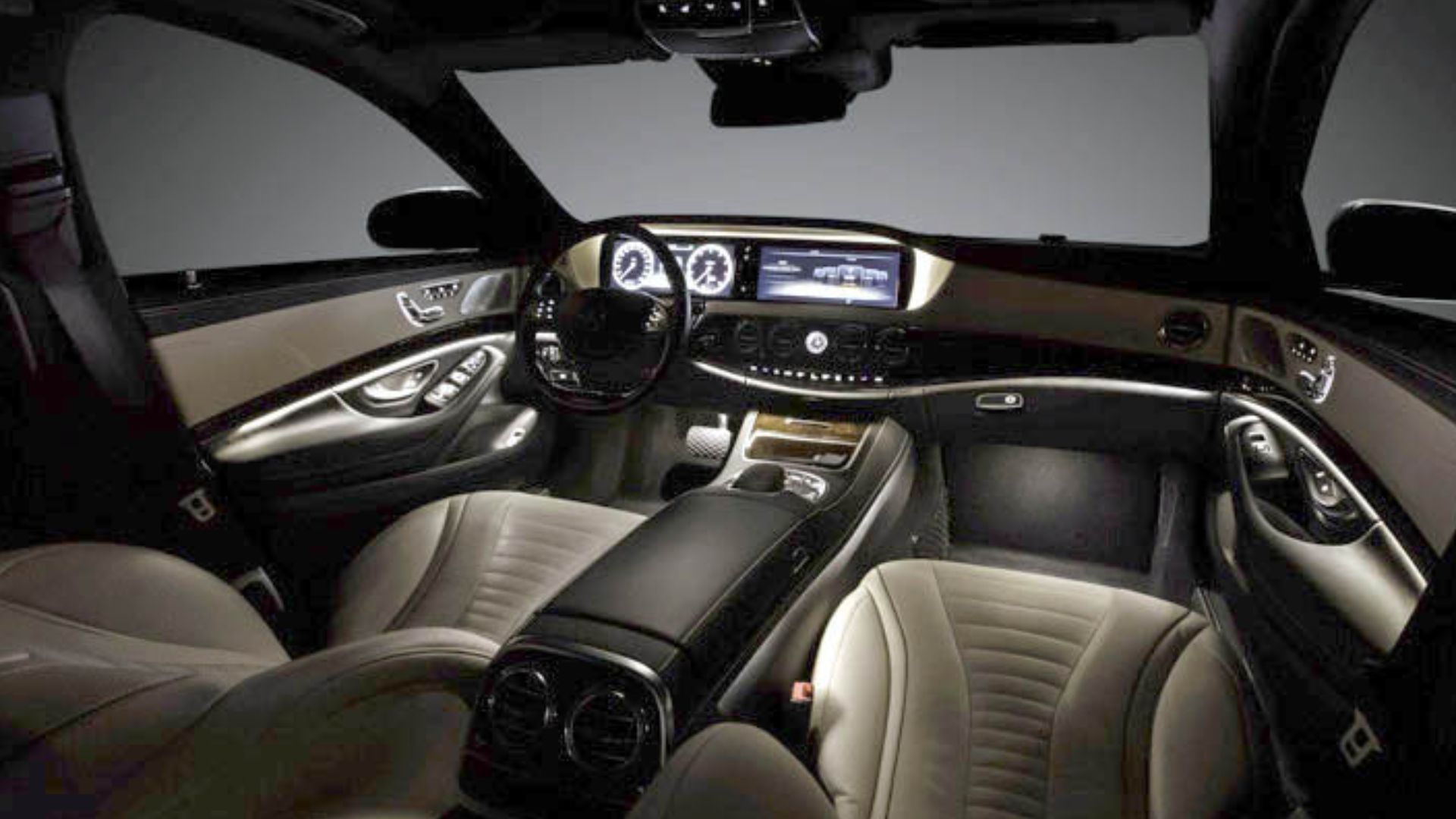 20 Car Interiors That Are Still Impressive Today