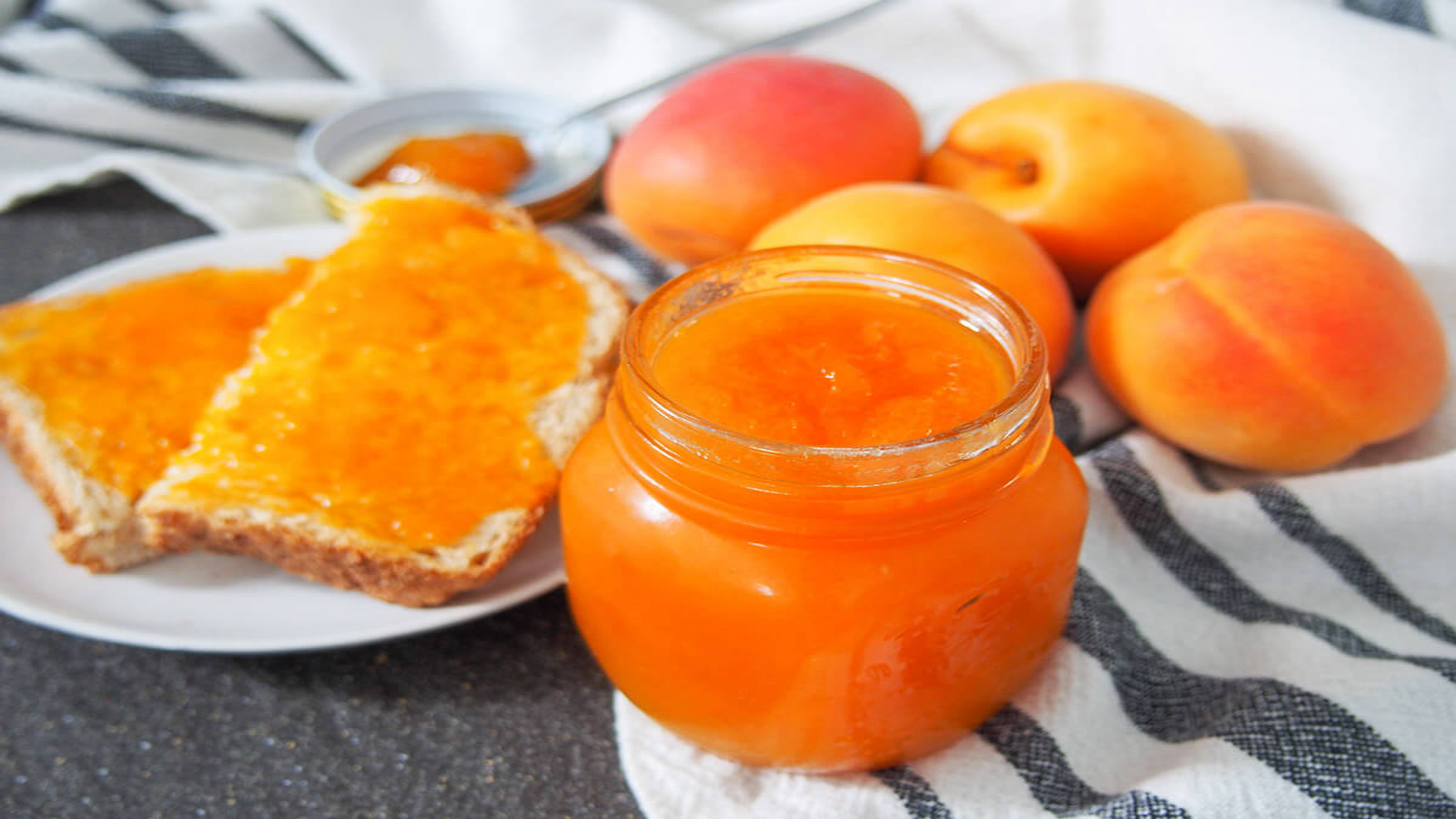 Deliciously Simple Jam Recipes to Brighten Your Day