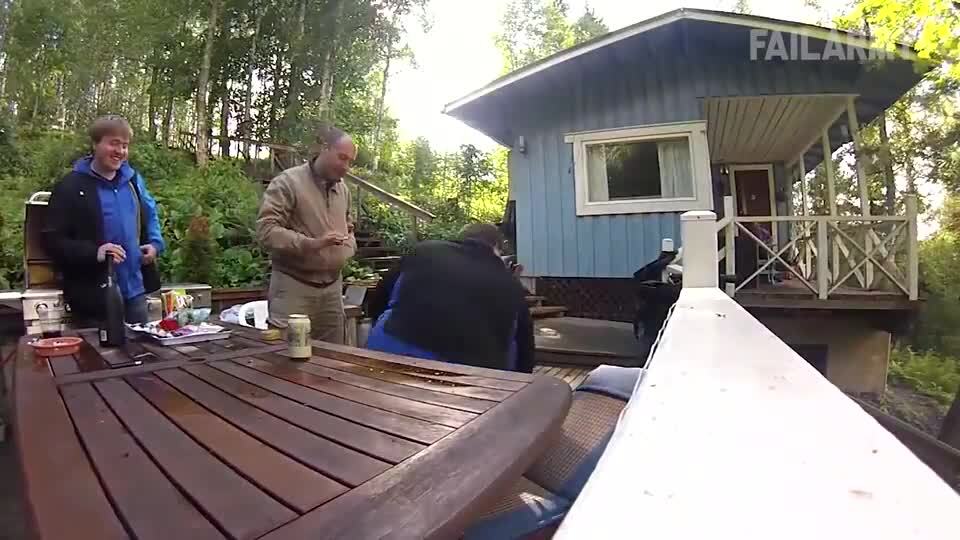 There's A Truck In The Lake!: Fails of the Week