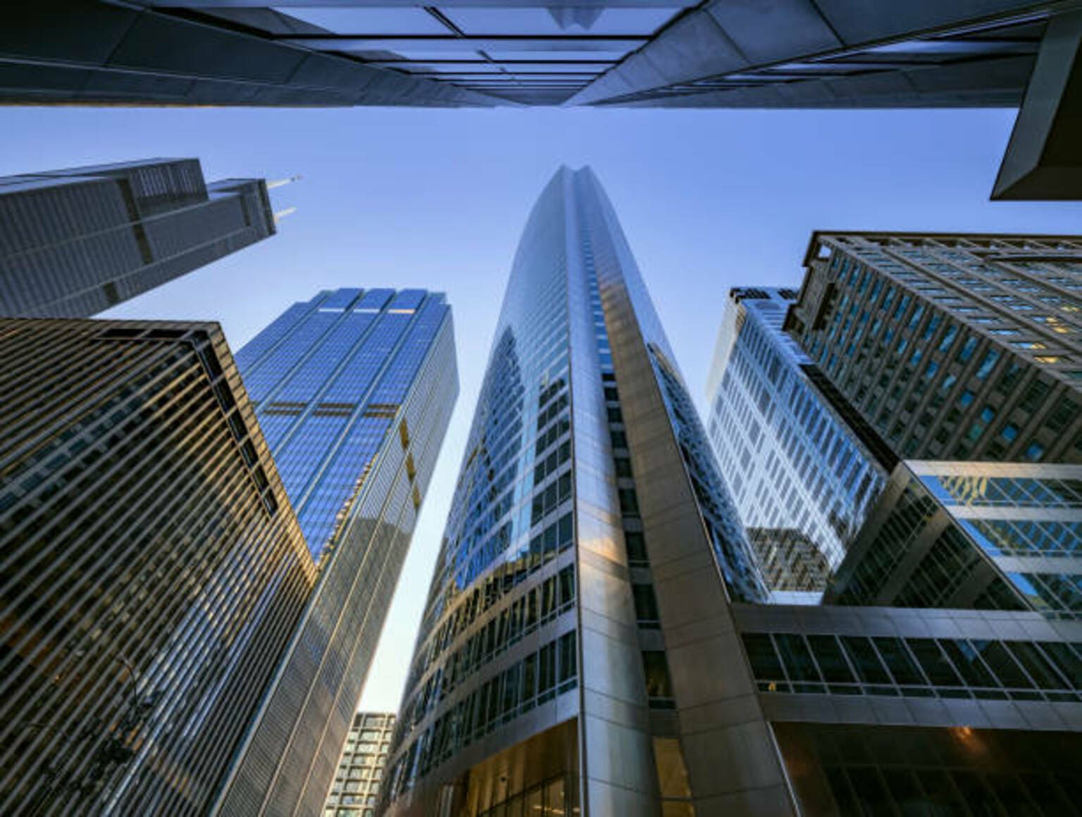 Banks' Q4 earnings seen rising on M&A, trading activity