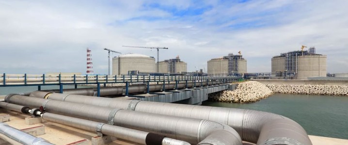 Saipem Wins $700 Million Offshore Contracts for BP's Shah Deniz Project