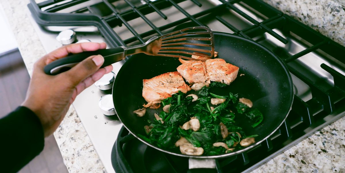 Salmon Vs. Tuna: Which Fish Is Better for You? Dietitians Explain