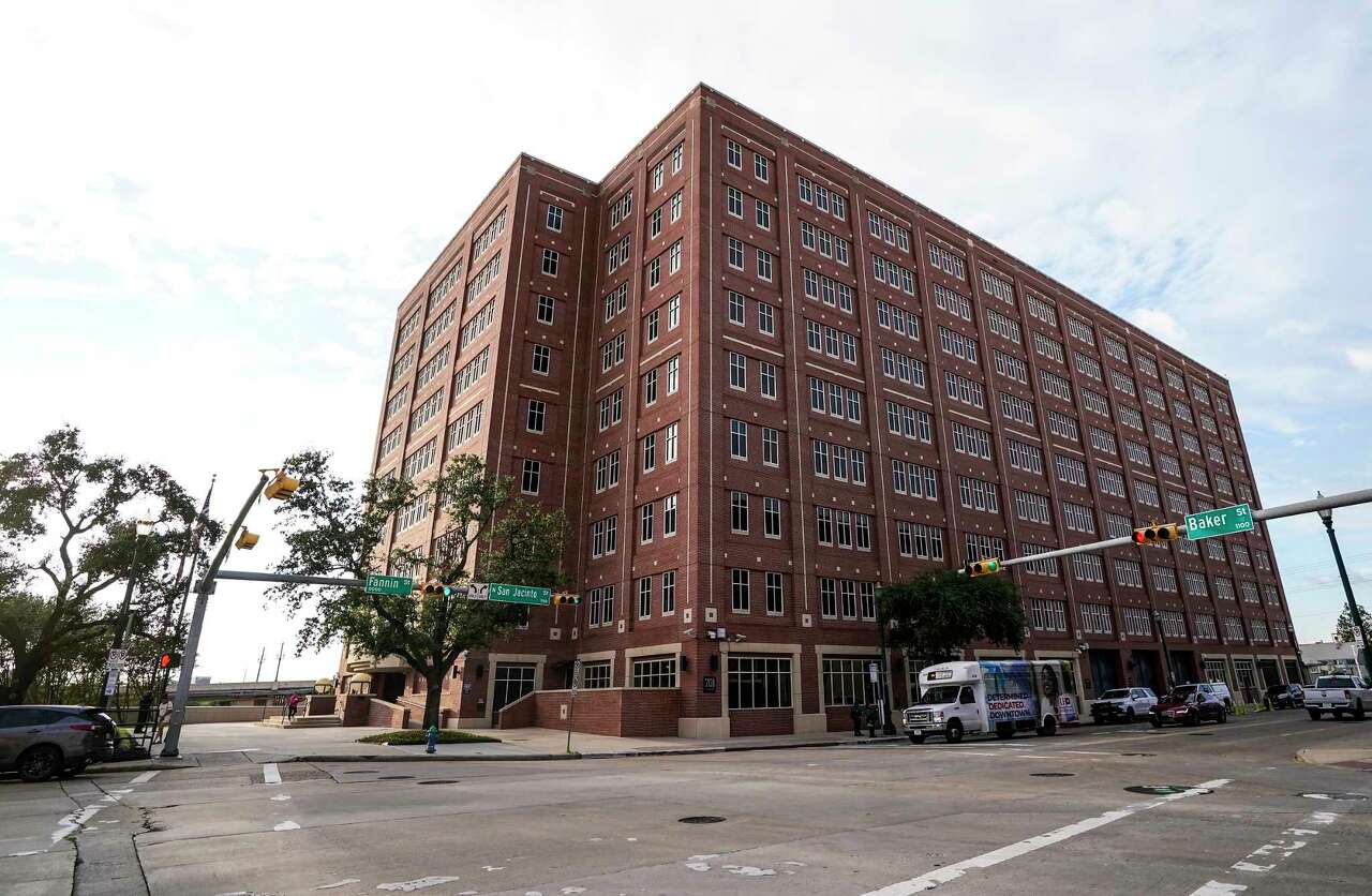 Harris County Jail inmate dies after testing positive for bacterial ...