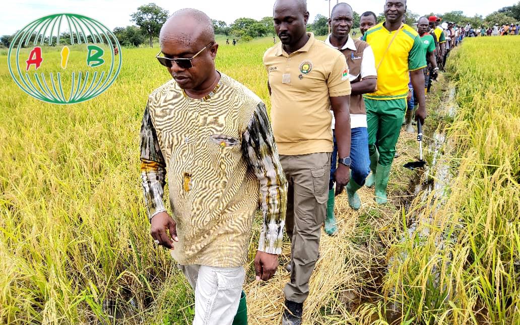 Suivi de la campagne agricole : Le gouverneur de la région du Djôrô ...