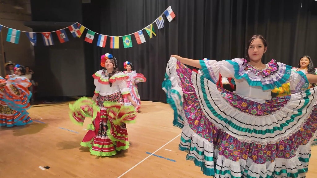 High school students in Coatesville, Pennsylvania, bring Hispanic ...