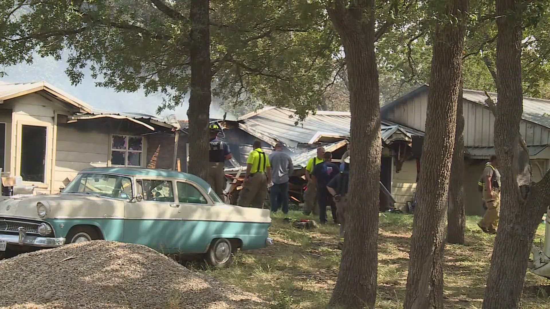 Waco fire crews battle 'major emergency fire' in Axtell
