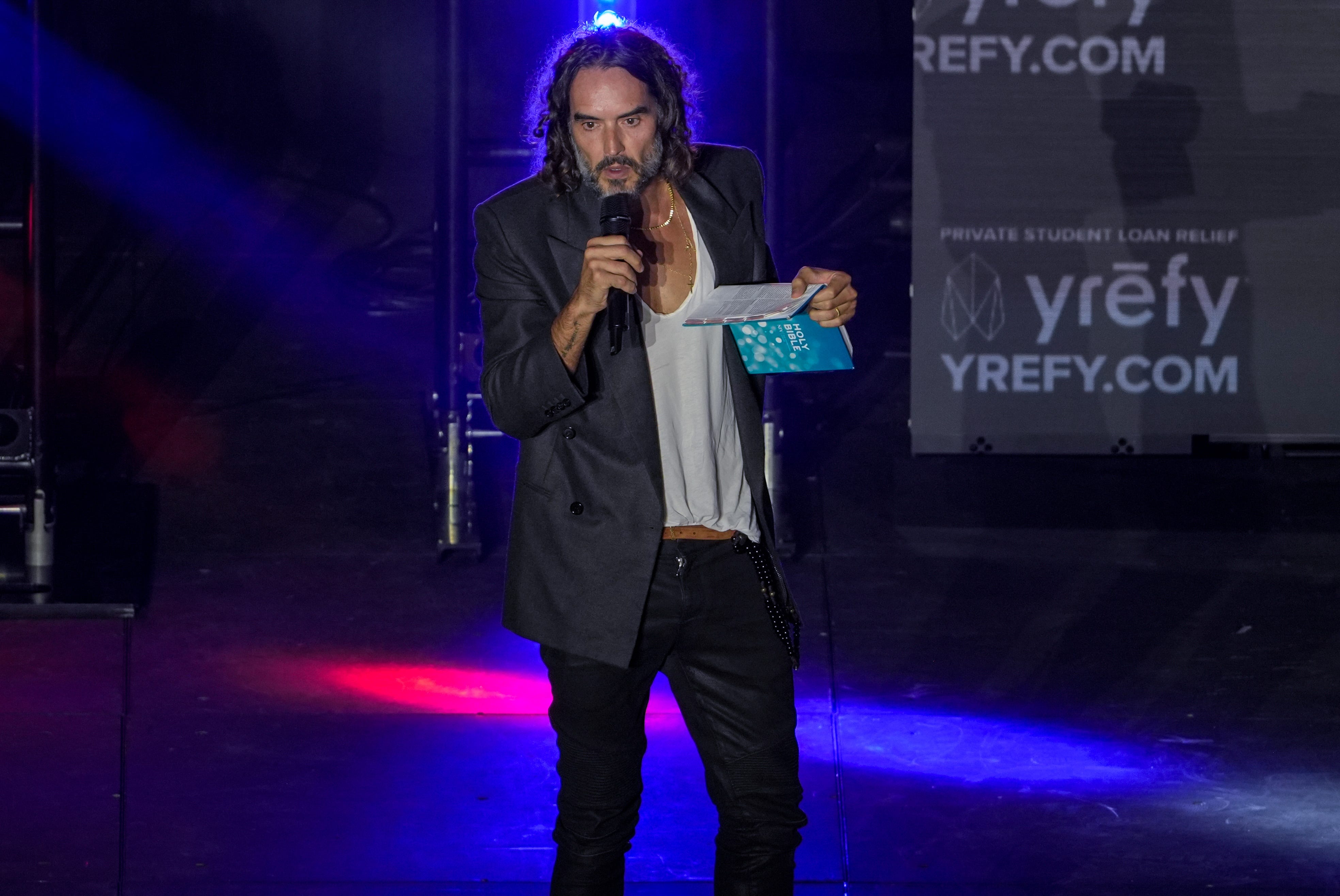 Critics note irony as Russell Brand seen talking with assault victim's ...