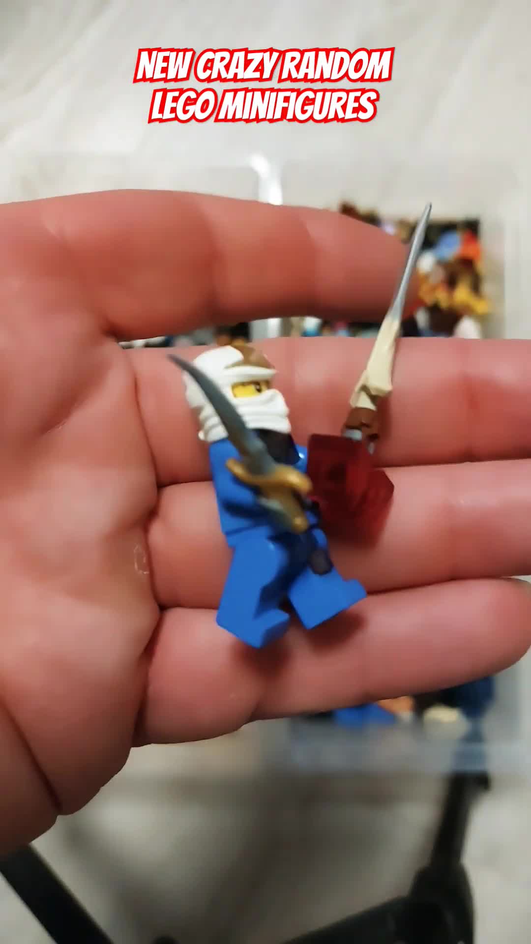 Lego Minifigur-Unboxing: Versteckter Schatz entdeckt!