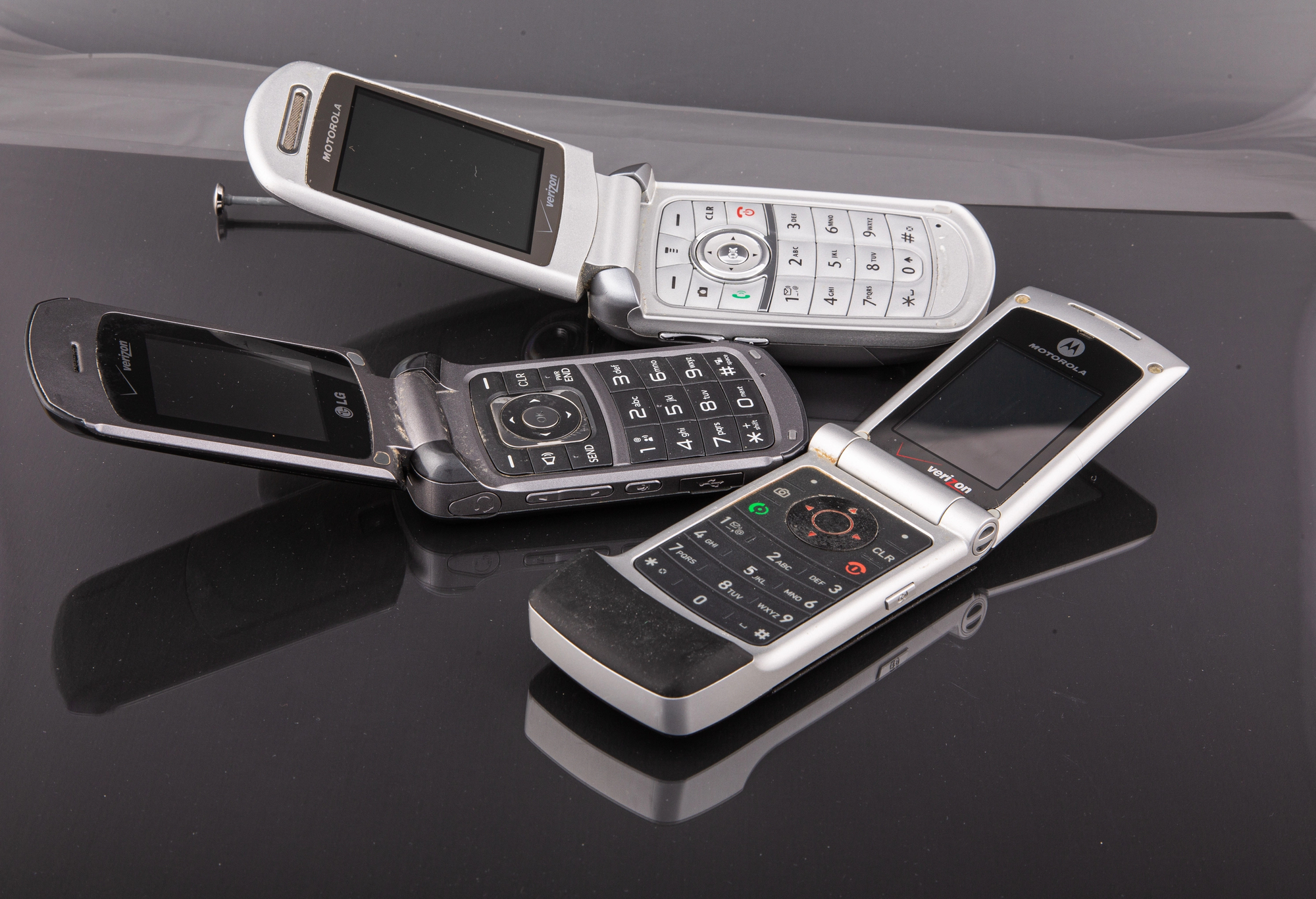 First Cell Phones Used in Daily Life