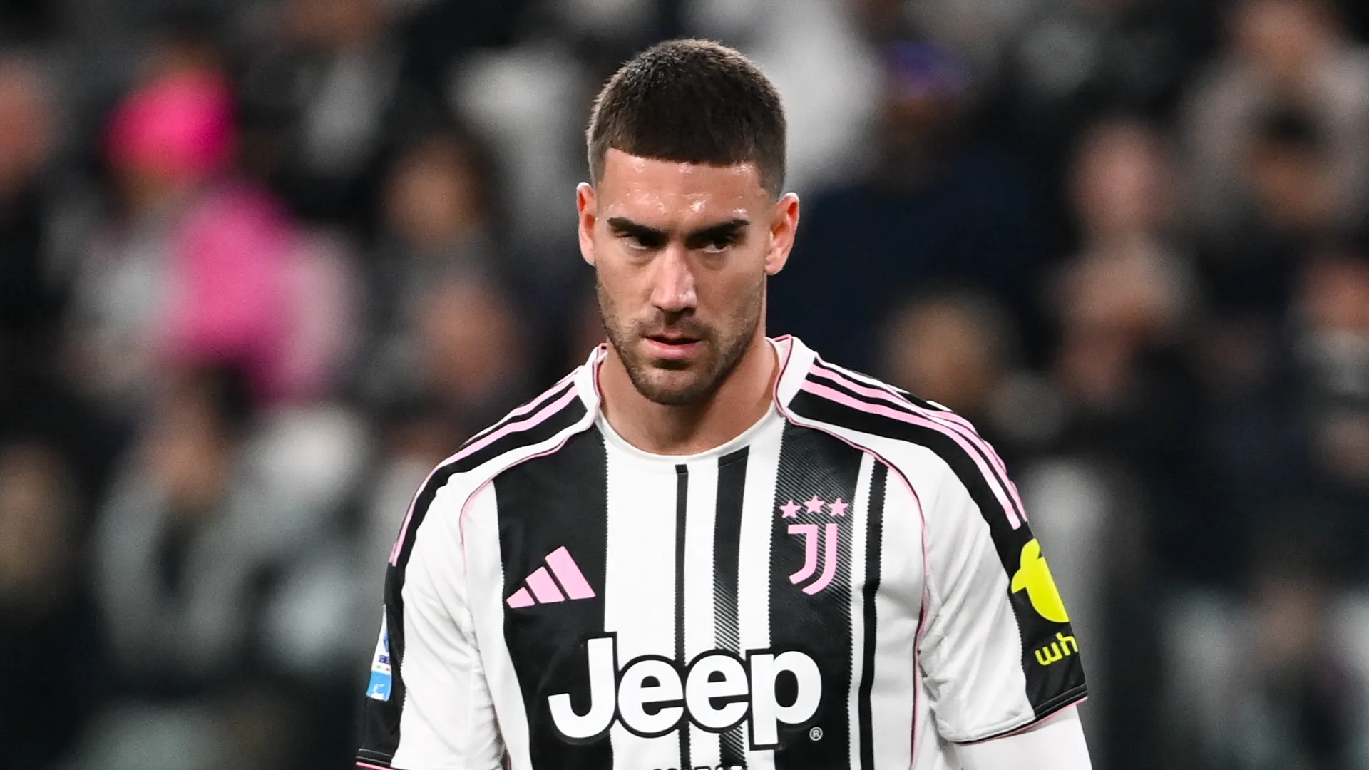 Juventus, Vlahovic via nel mercato invernale: c'è l'offerta