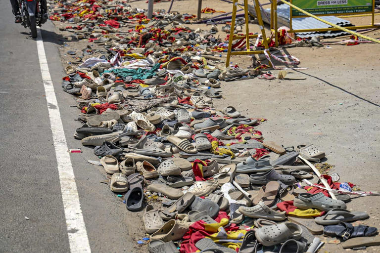 'Karur Stampede Attributable to Intentional Delay by Vijay to Invite ...