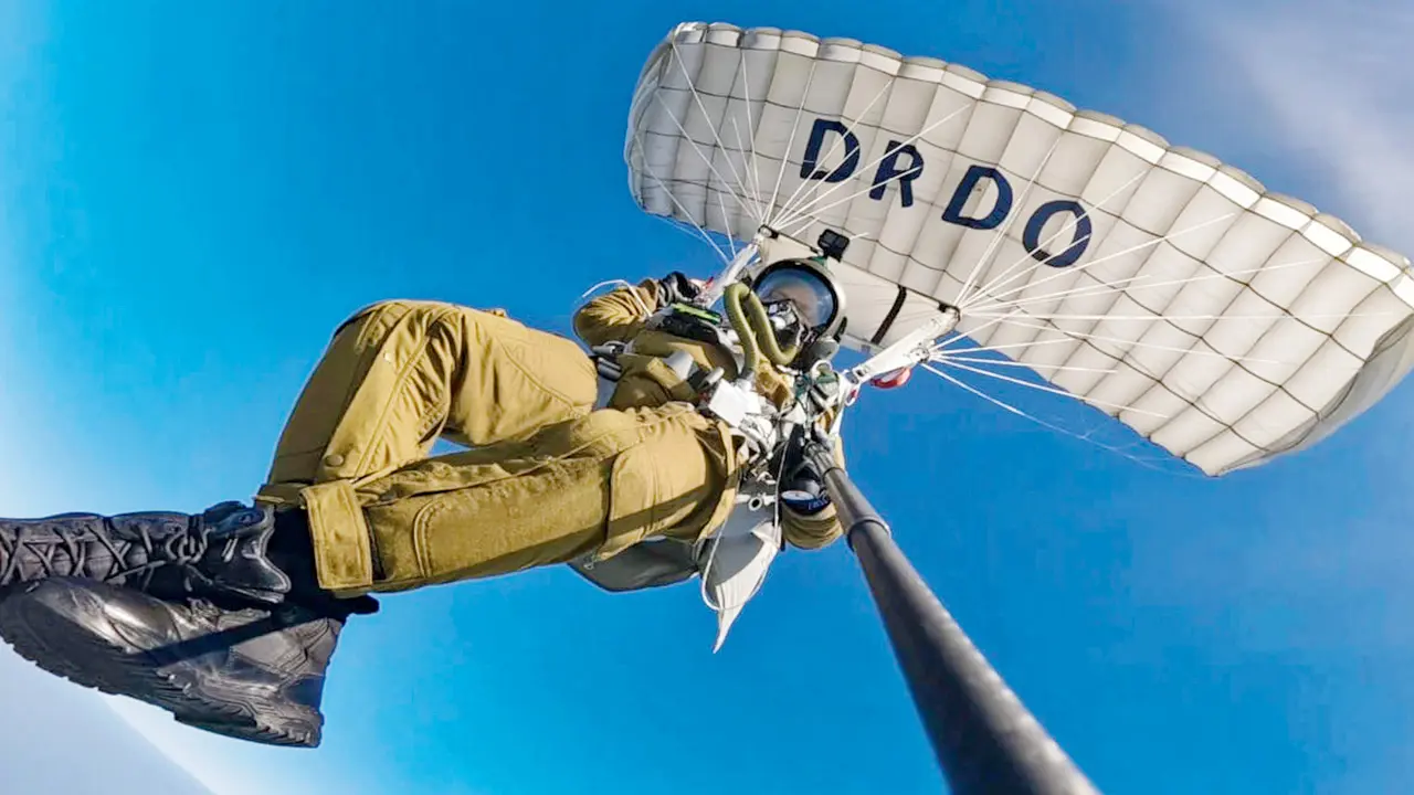 DRDO unveils military combat parachute system
