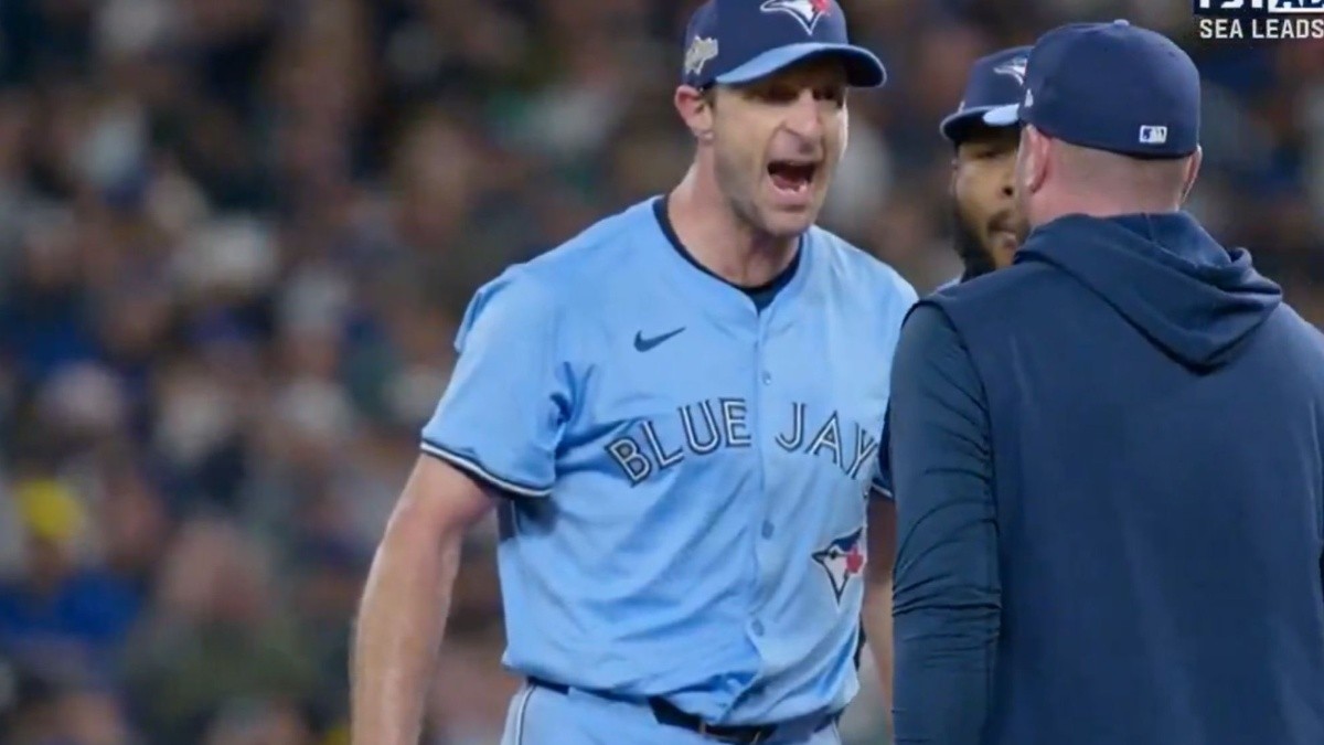 MLB Playoffs: Max Scherzer Refuses to Leave the Game and Delivers Big Time