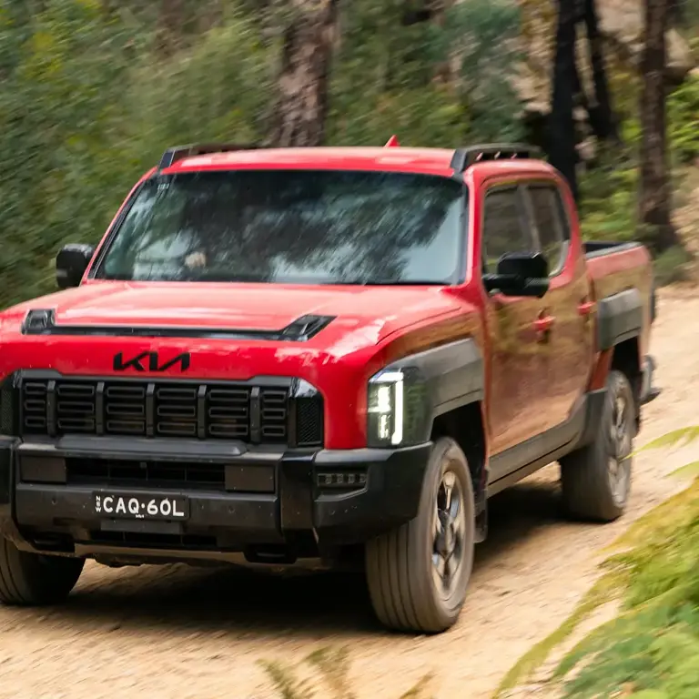 2026 MG U9 vs Kia Tasman comparison