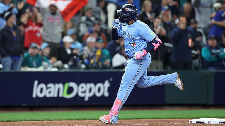 Live Game 4 ALCS scores, updates: Seattle Mariners lose 8-2 to Toronto ...