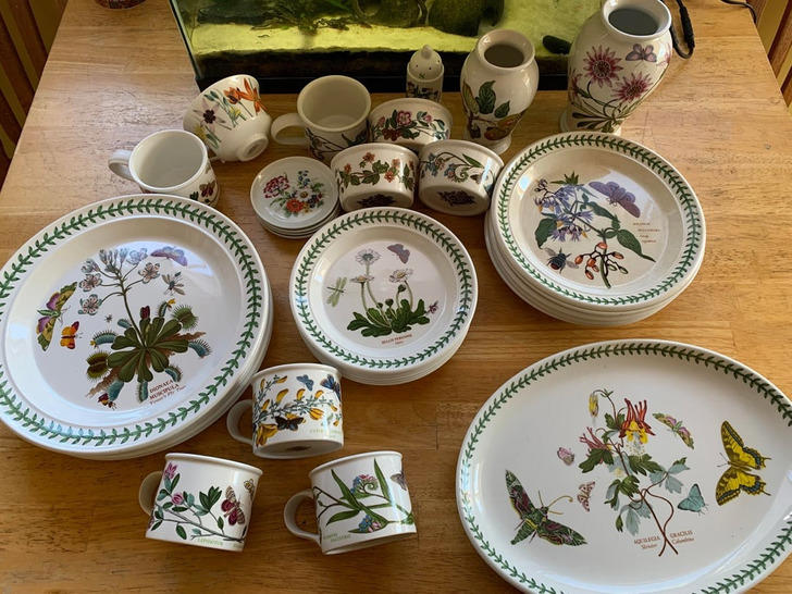 16 Thrift Store Workers Revealed the Biggest Treasures They Found ...