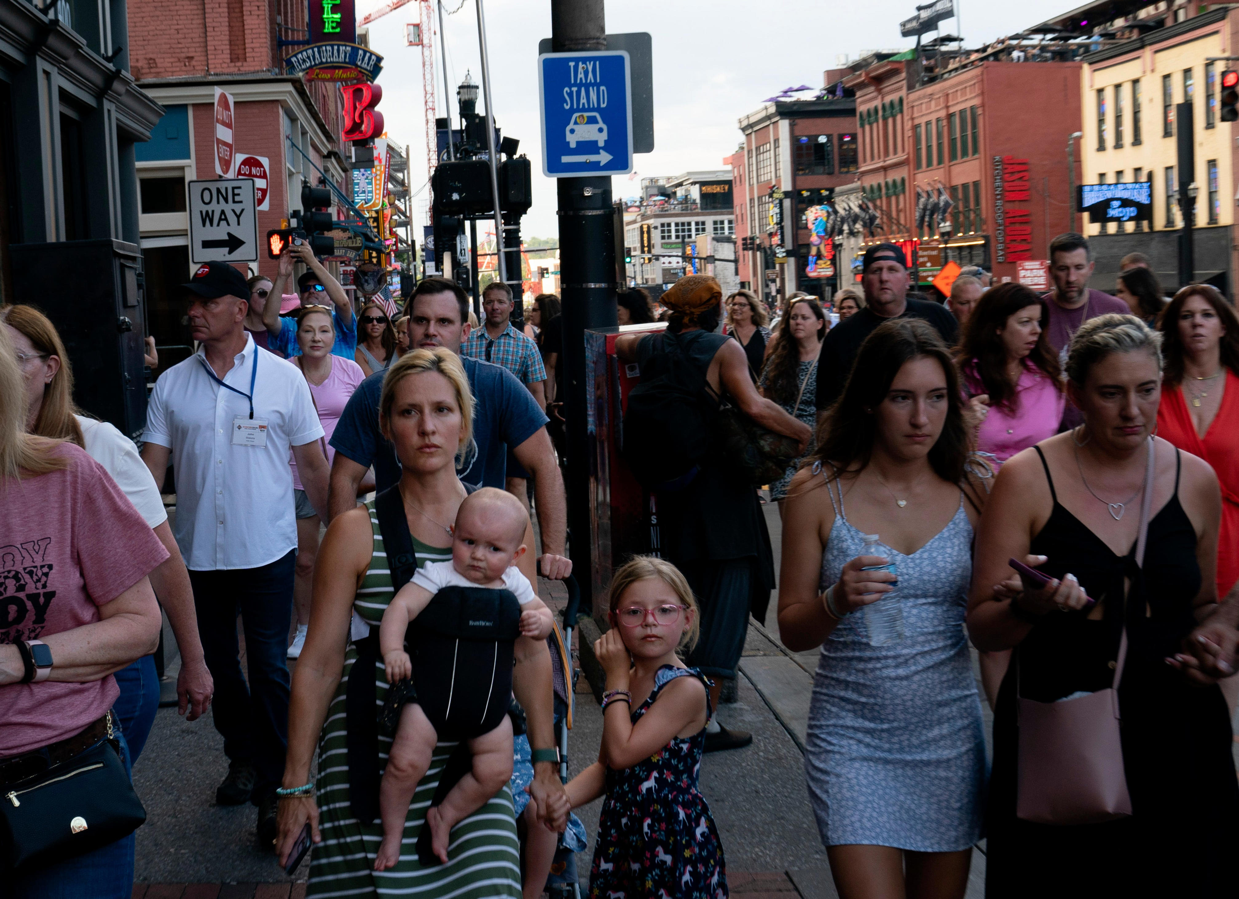 Are kids allowed in bars in Tennessee? What to know