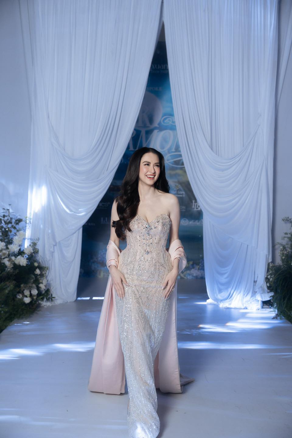 LOOK: Marian Rivera stars in bridal fashion show in Vietnam
