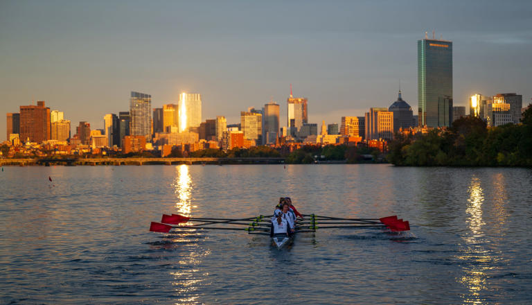 Head of the Charles Regatta begins today: Watch live at 7:45