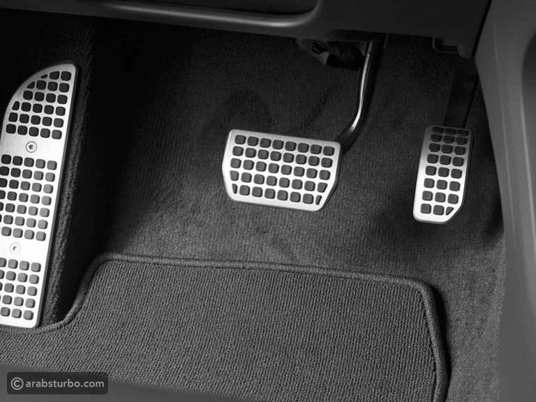 When the Gas Pedal Fails: Causes, Dangers, and Safe Solutions