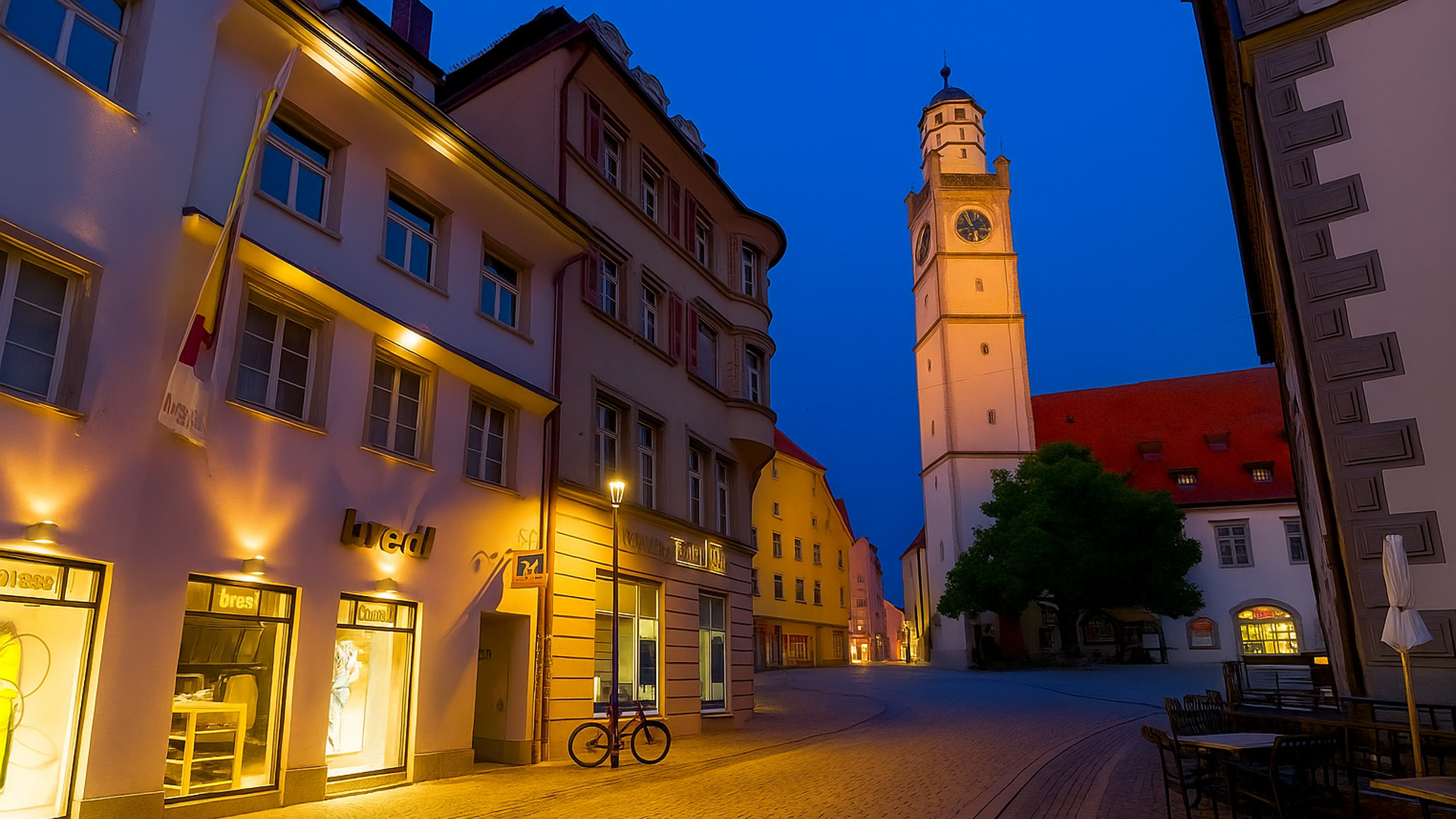Passeggiata nel centro storico di Ravensburg, Germania
