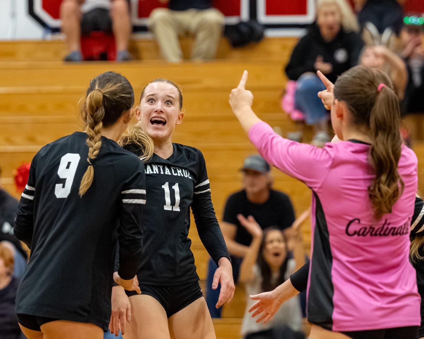 Santa Cruz girls volleyball earns sweep of Soquel, remains in second ...