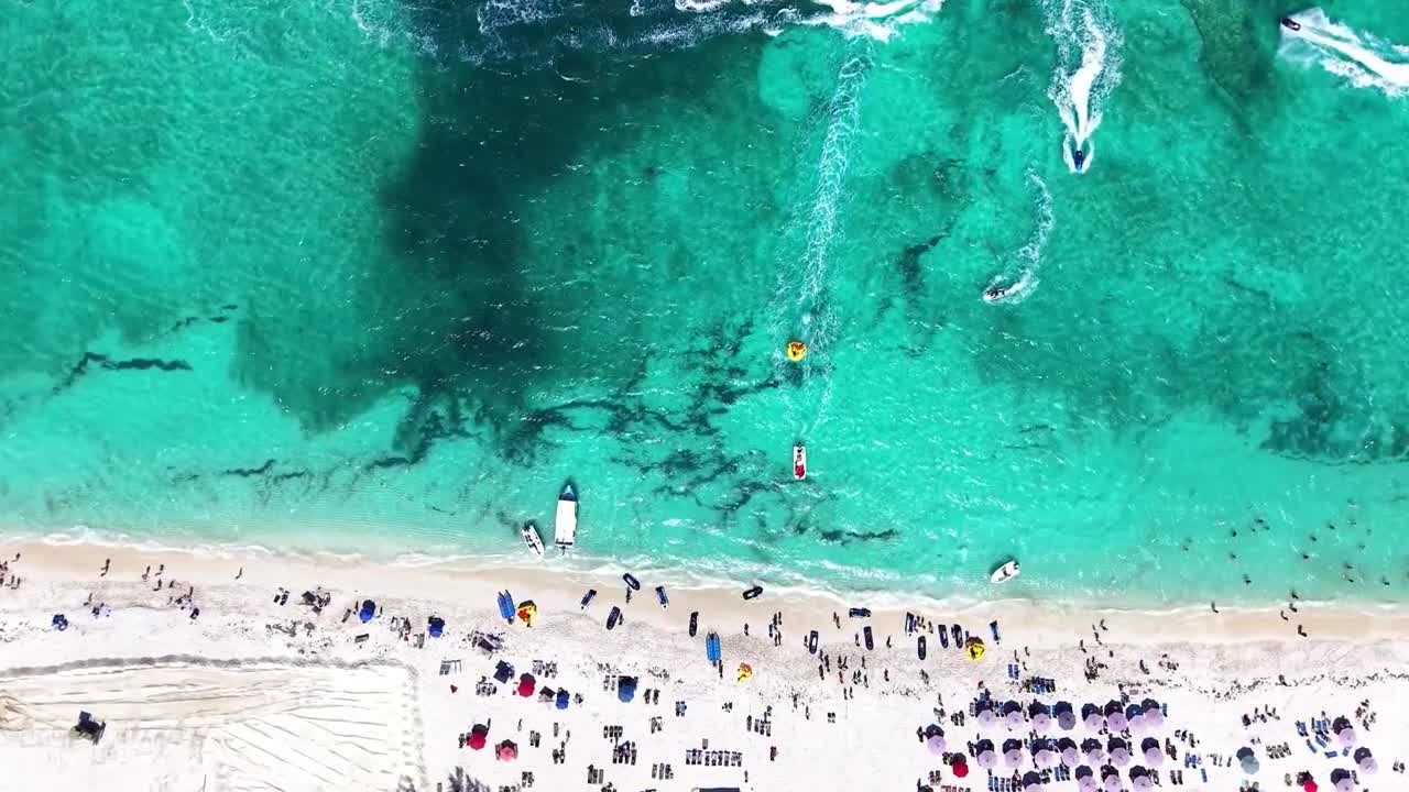 Drone Flight Over Nassau's Vivid Colors and Luxury Resorts