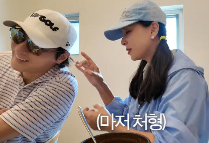 Jang Dong-gun, 53, ♥ Ko So-young's first YouTube appearance! He's so ...