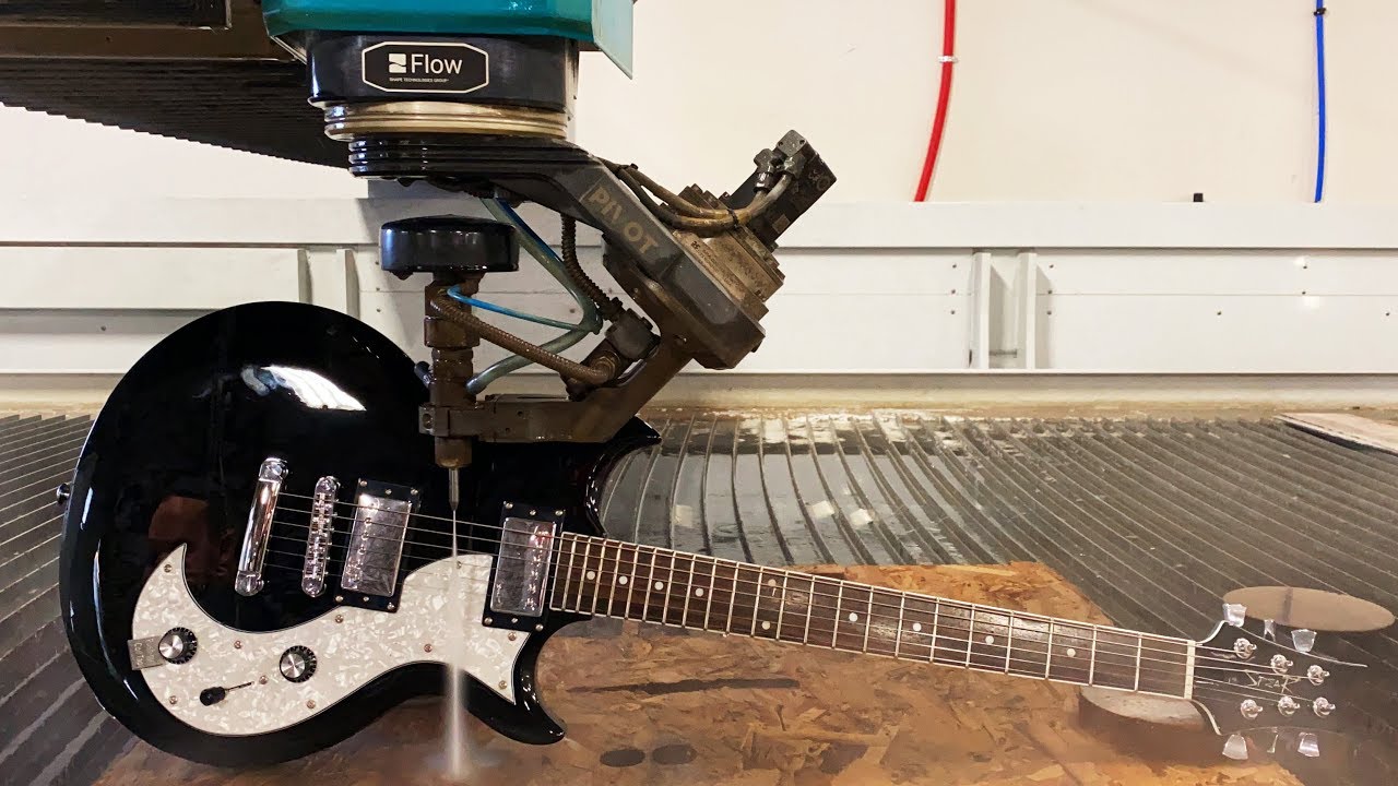 I play an electric guitar with a waterjet! 🎸💦