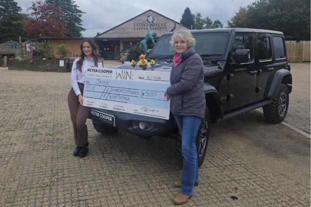 Horsham woman wins £500 in Jeep showroom’s duck treasure hunt